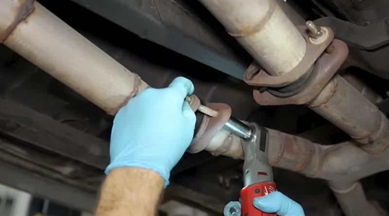 How To Install TKX Transmission In A 1979-1993 Fox Body Mustang