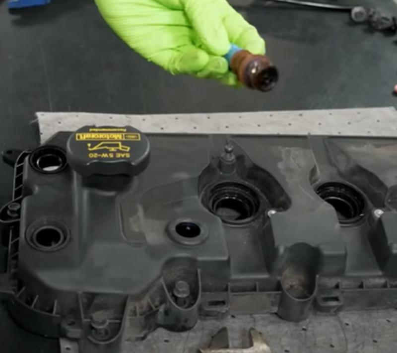 How To Install GT500 "Predator" Aluminum Cam Covers On Gen 1 & 2 Coyote ...